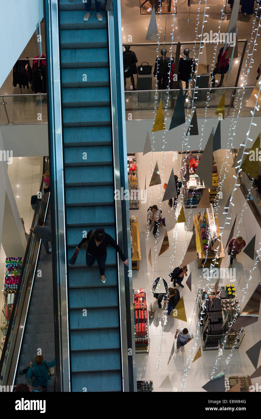 Department store escalators hi-res stock photography and images - Alamy