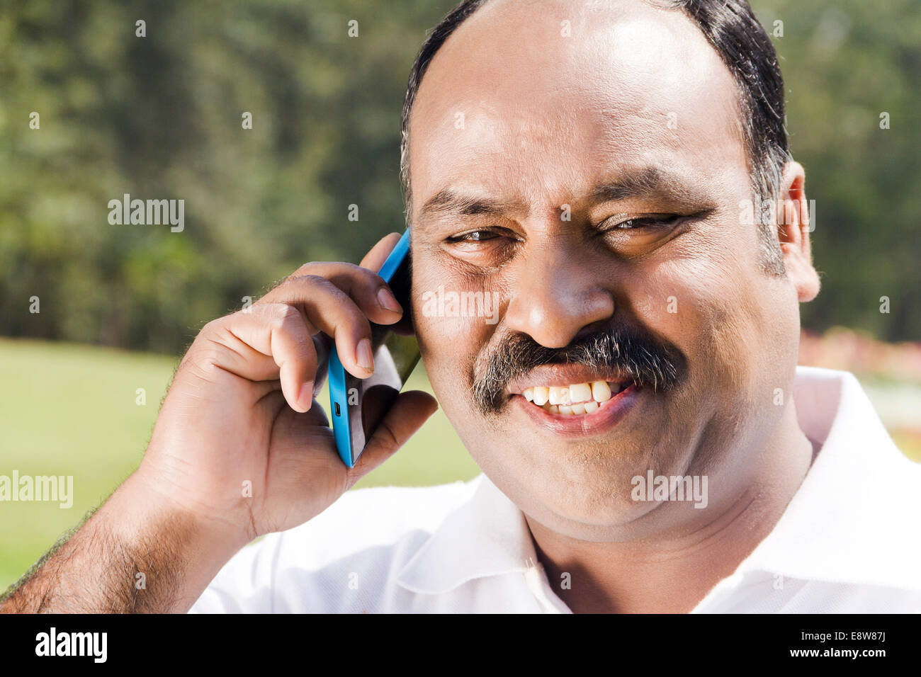Indian man talking hi-res stock photography and images - Alamy