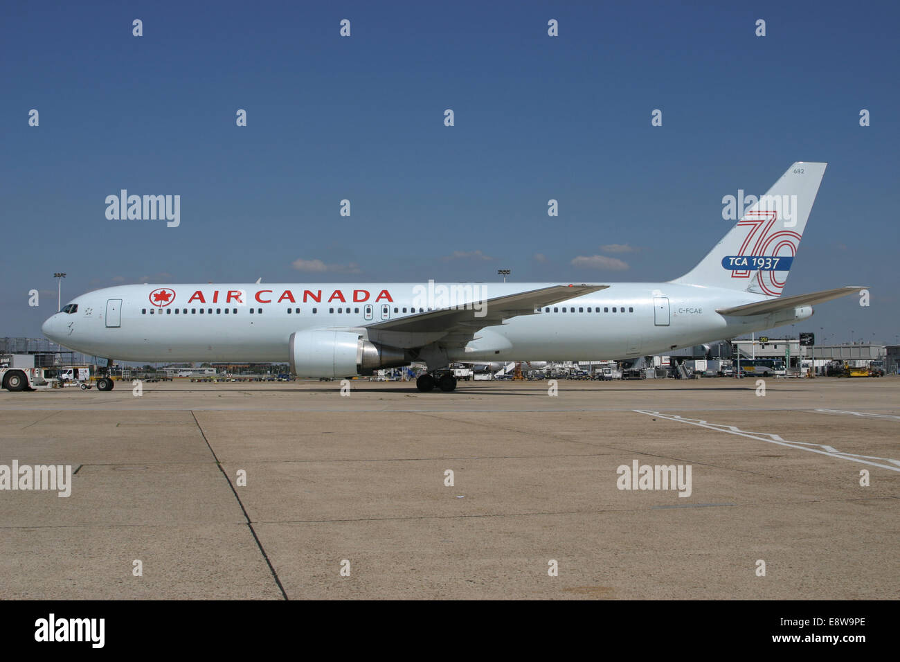 Trans Canada Airlines High Resolution Stock Photography and Images - Alamy
