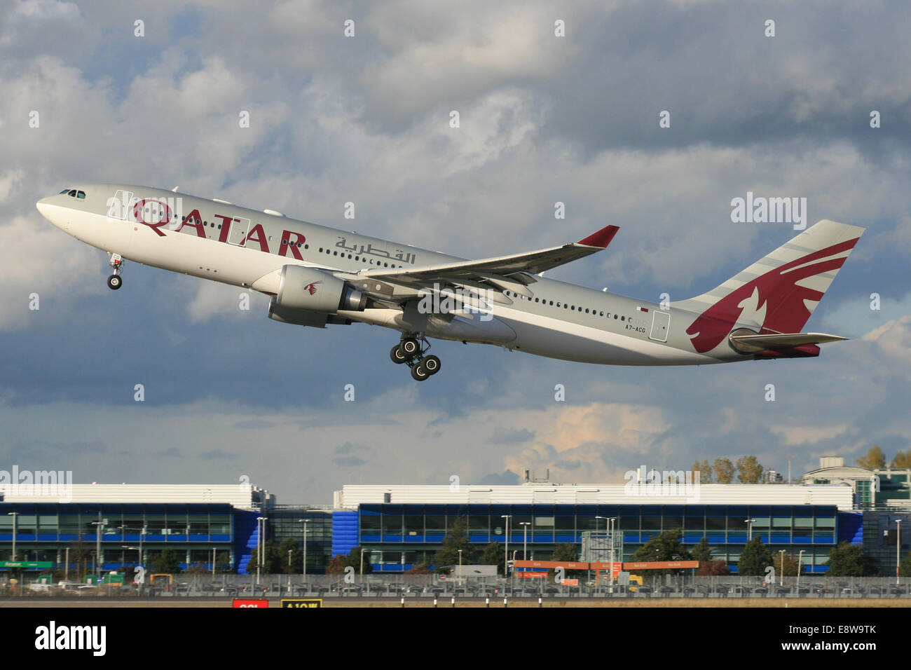 QATAR AIRBUS A330 Stock Photo - Alamy