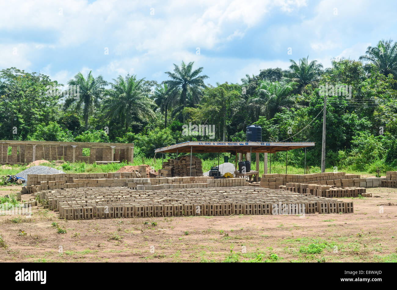 Africa brick bricks hi-res stock photography and images - Alamy