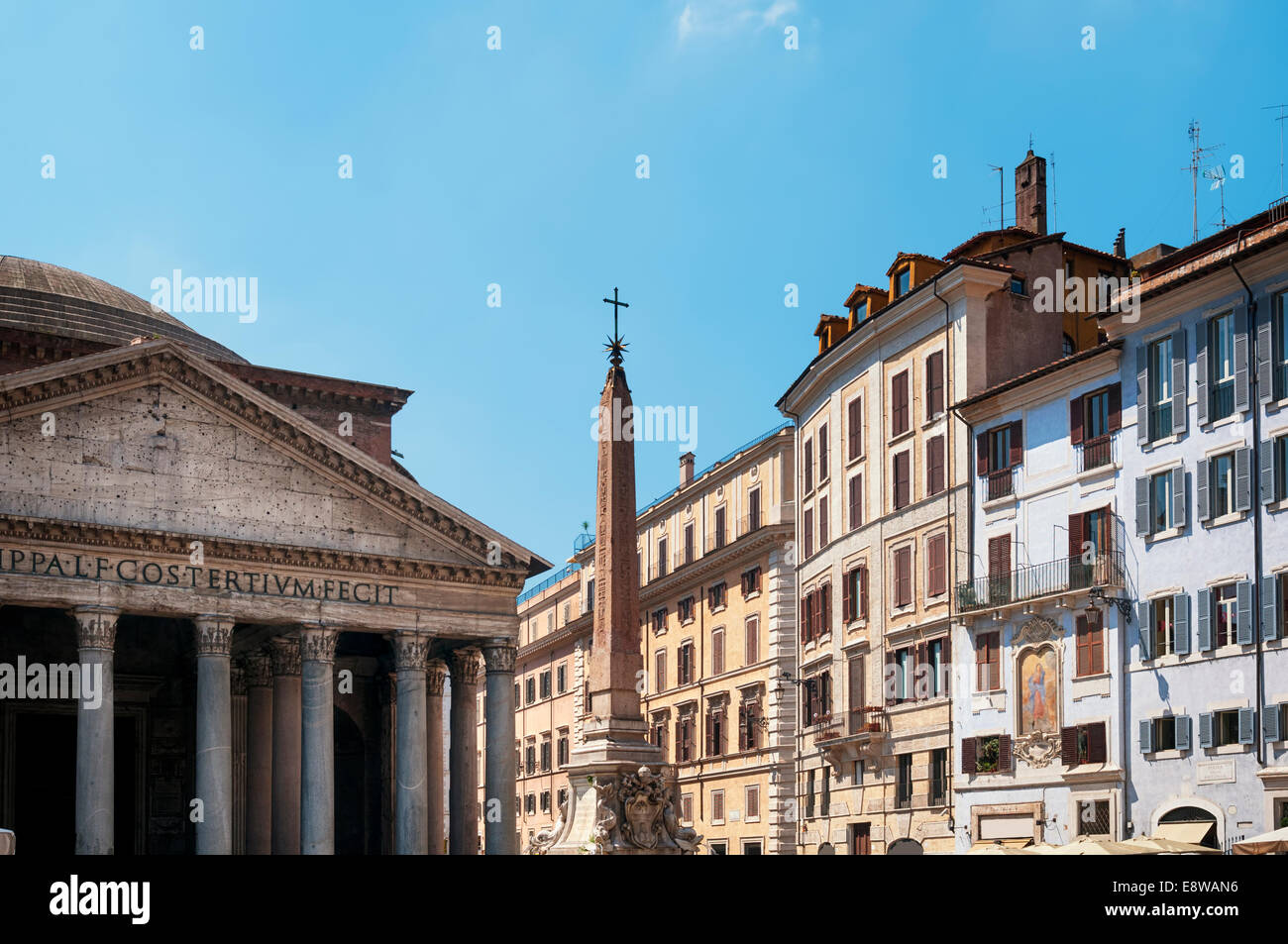 Piazza della rotonda rome hi-res stock photography and images - Alamy