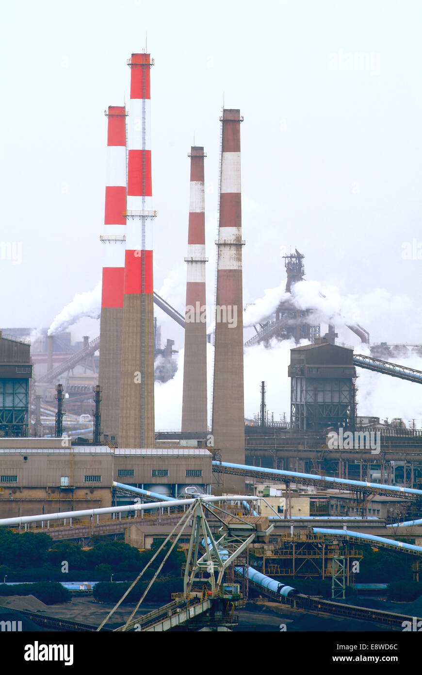 Large steel mill exterior hi-res stock photography and images - Alamy