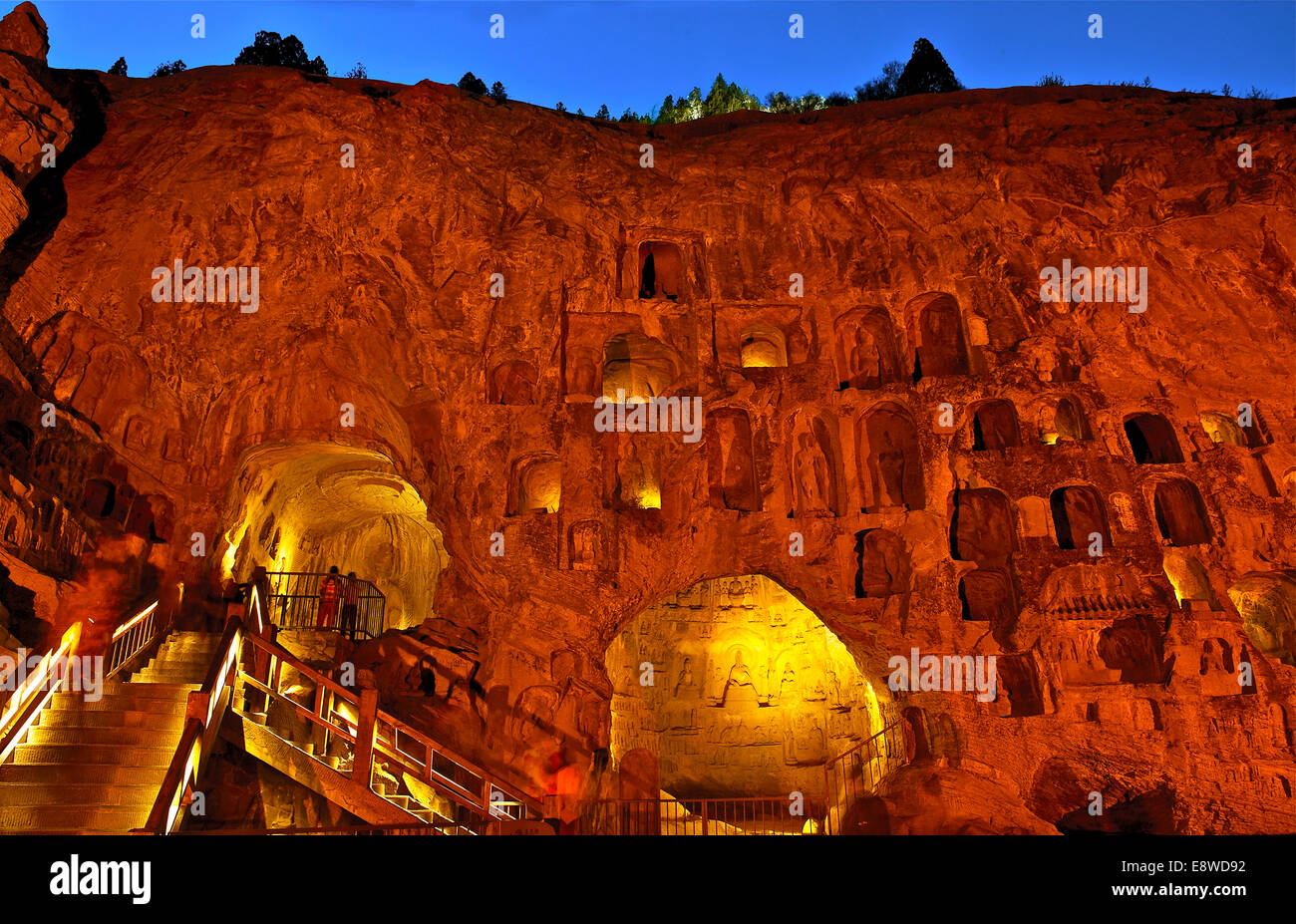 Luoyang night scene hi-res stock photography and images - Alamy