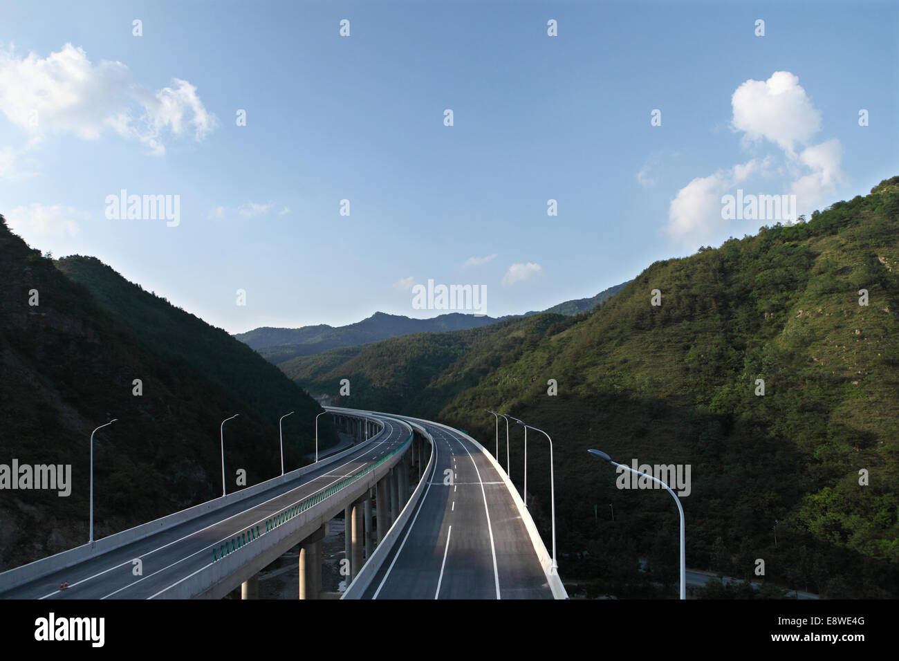 Western highway hi-res stock photography and images - Alamy