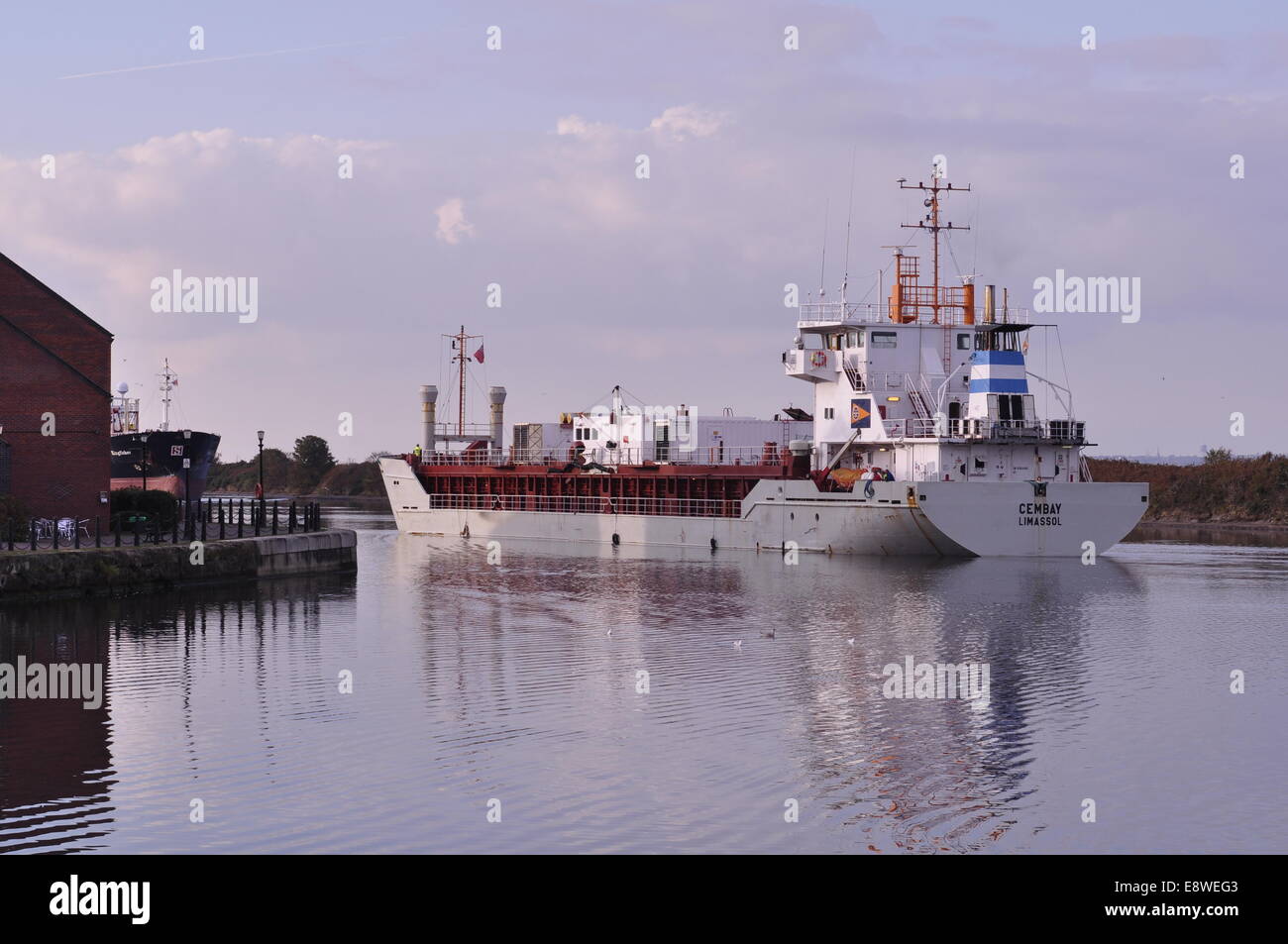 Manchester Ship Canal at Ellesmere Port Stock Photo - Alamy