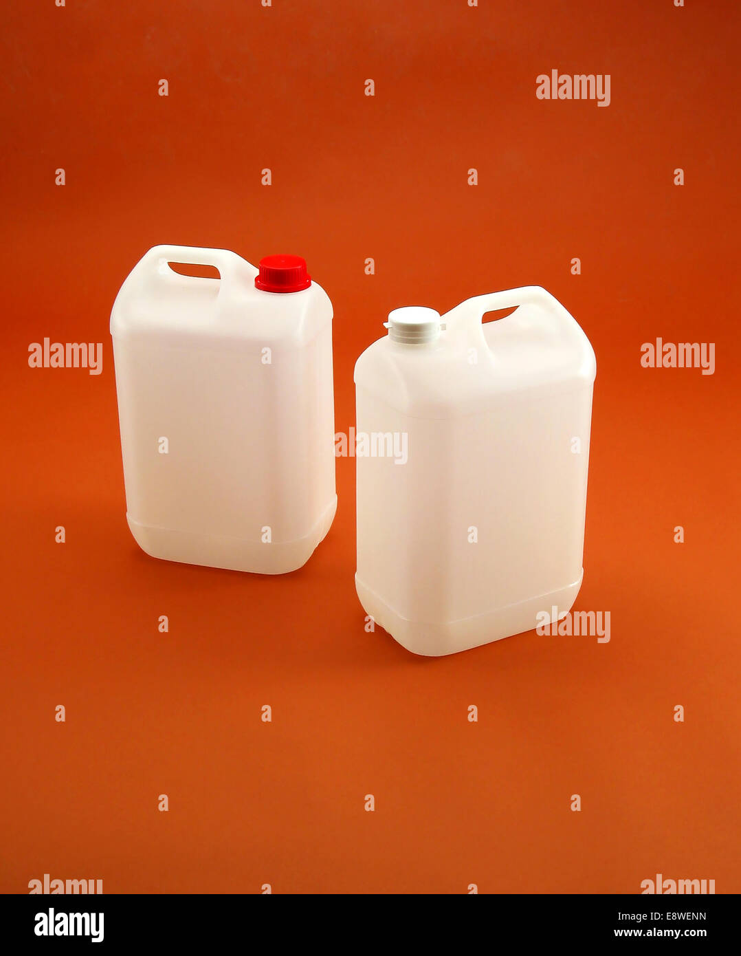 Liquid volume containers hi-res stock photography and images - Alamy