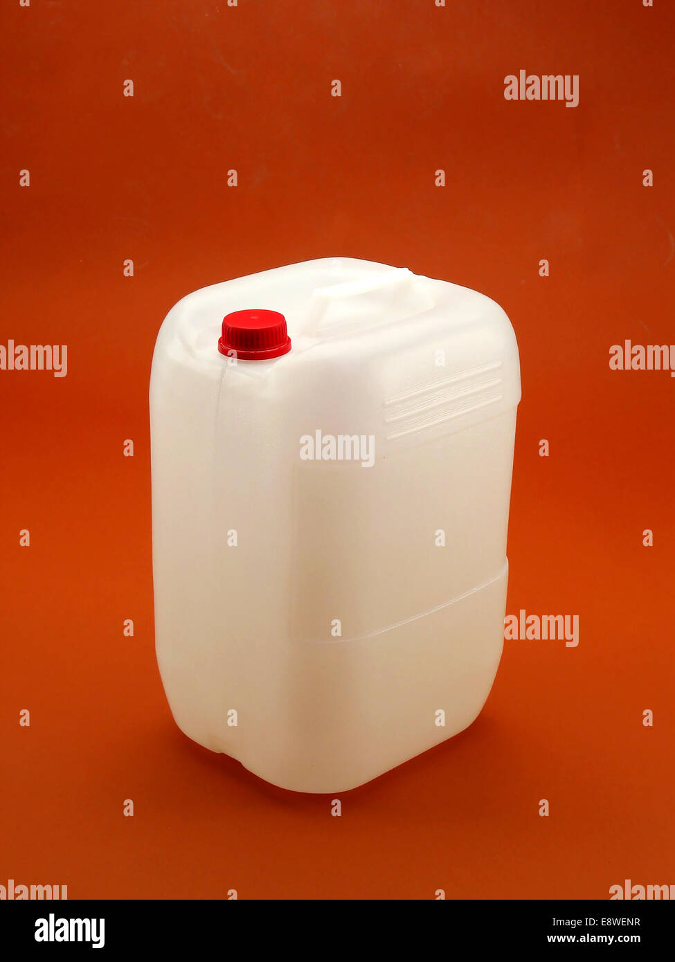 Liquid volume containers hi-res stock photography and images - Alamy