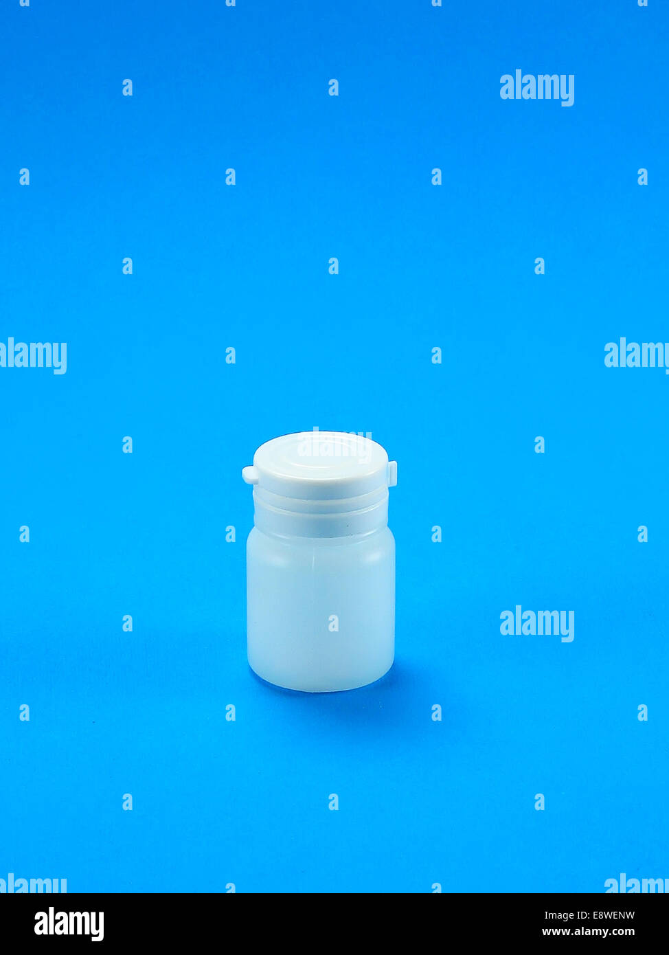 Re fillable bottle hi-res stock photography and images - Alamy