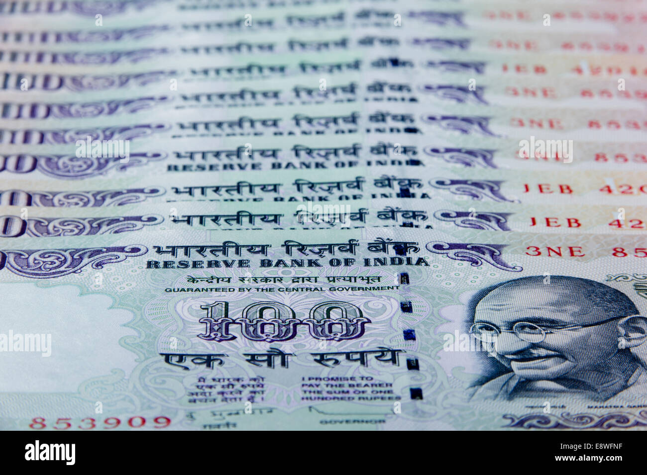 India money exchanges hi-res stock photography and images - Alamy