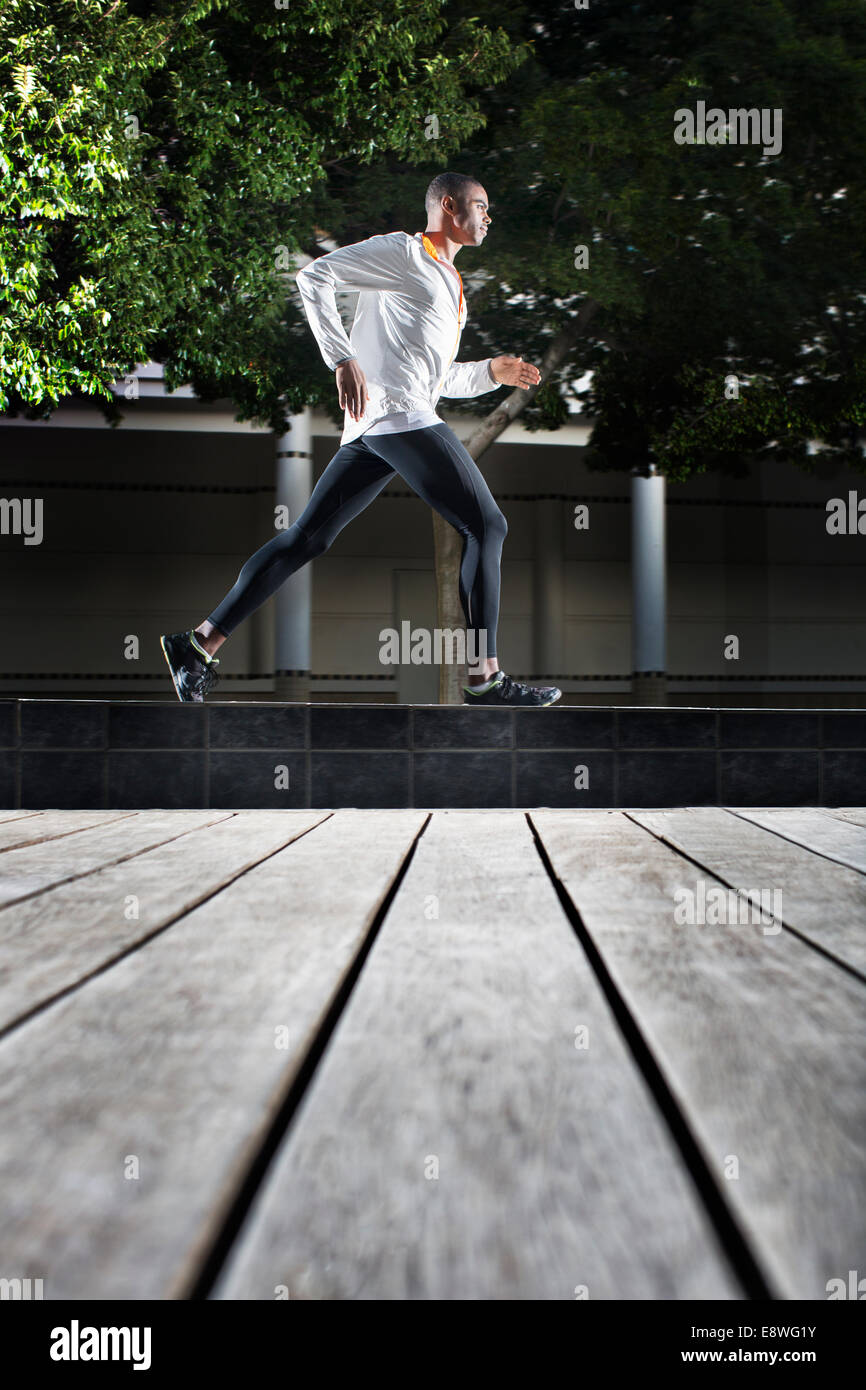 Streets full people after dark hi-res stock photography and images - Alamy