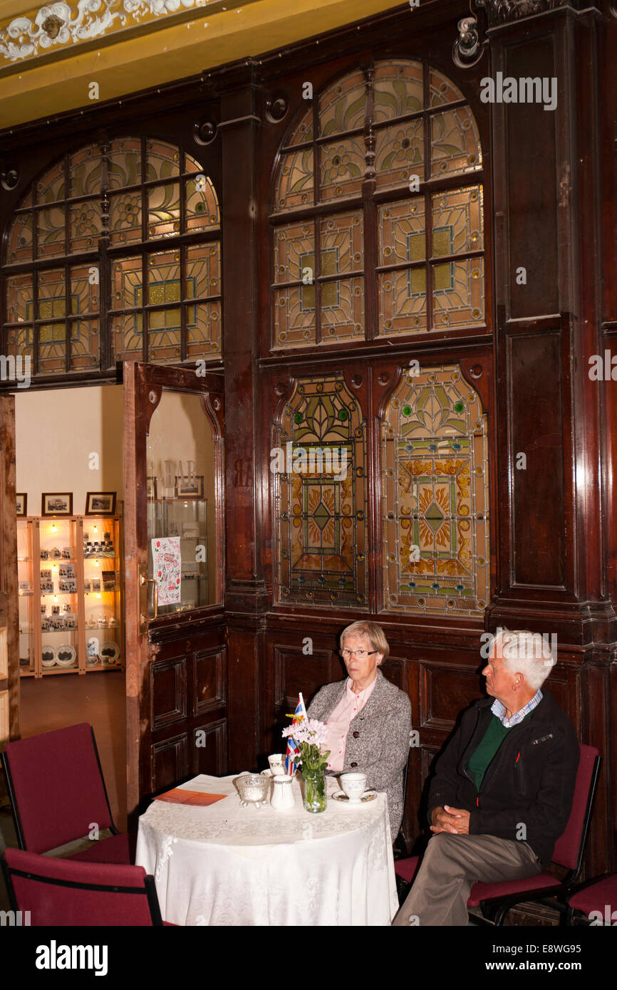Inside tea shop hi-res stock photography and images - Alamy