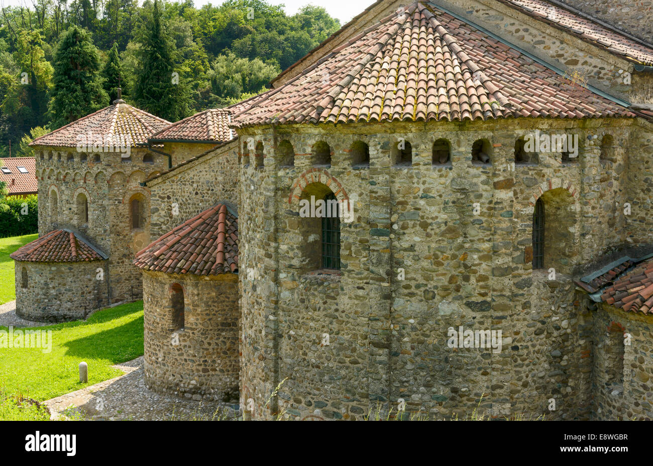 Church apse hi-res stock photography and images - Alamy