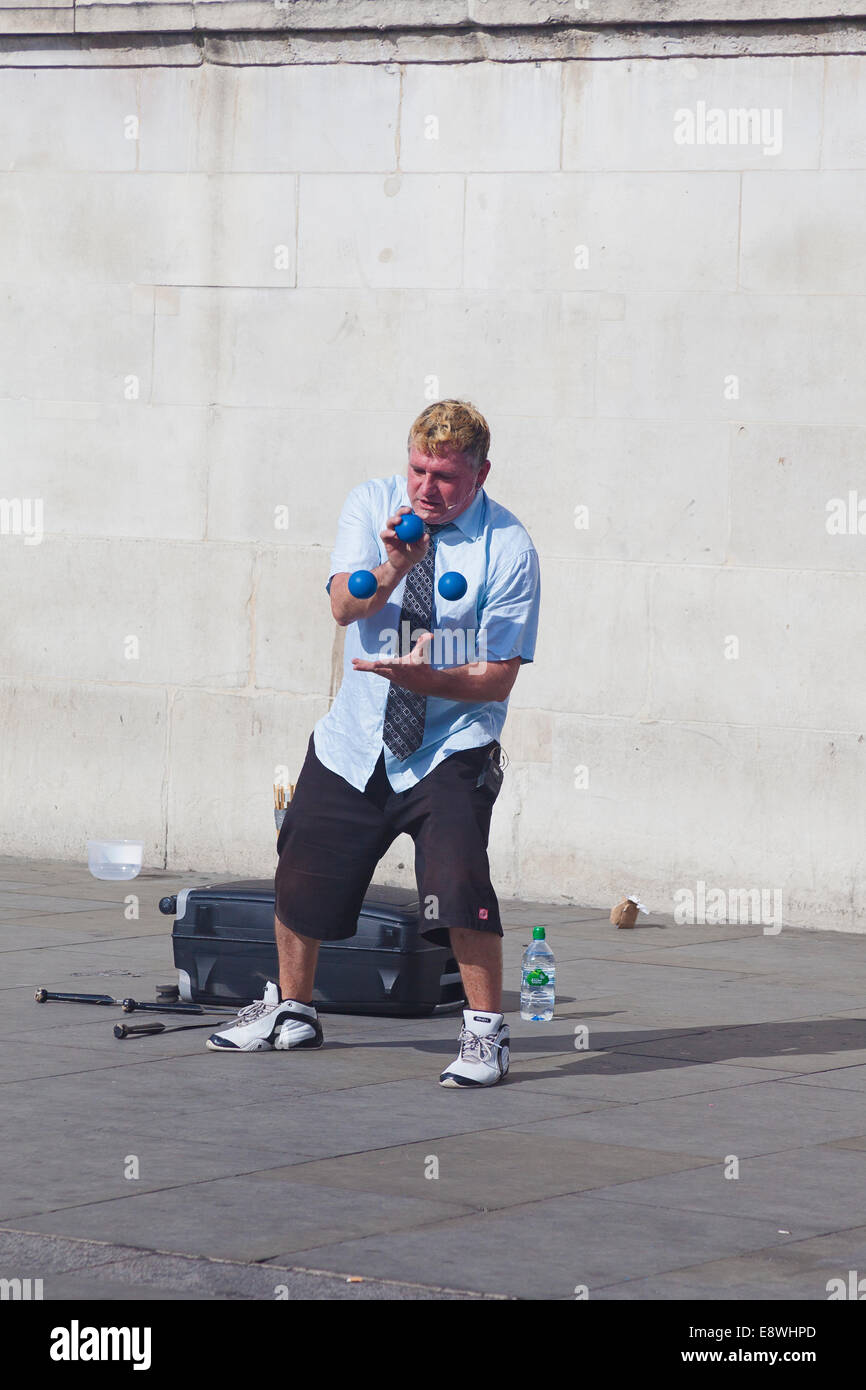 Juggler square hi-res stock photography and images - Alamy