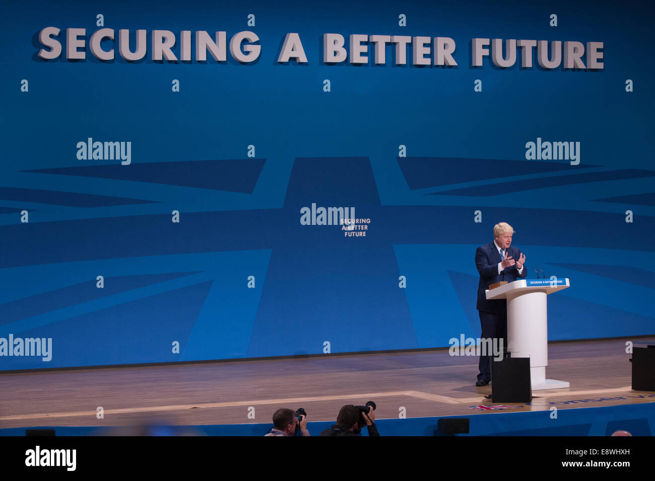 Boris johnson speaking hi-res stock photography and images - Alamy