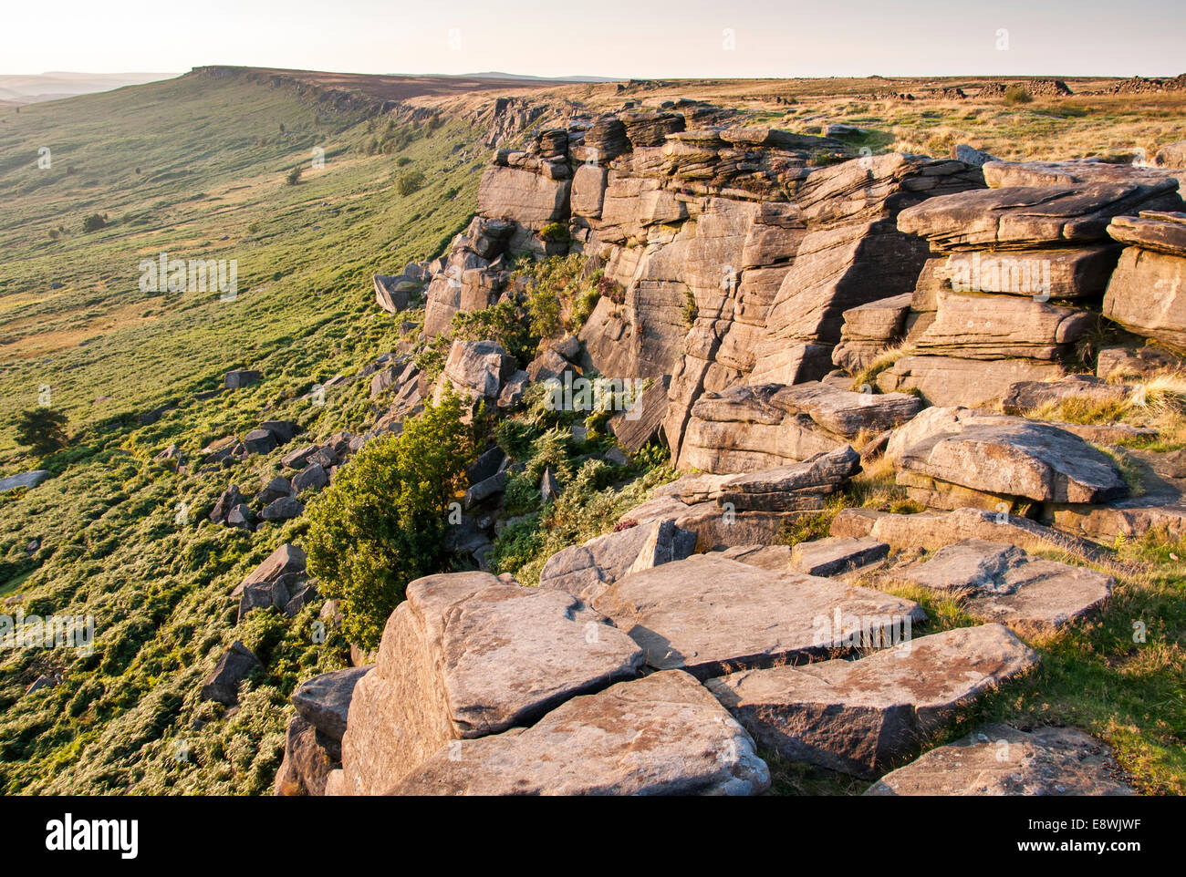 Gritstone escarpment of Stanage Edge in the Peak District, Derbyshire ...