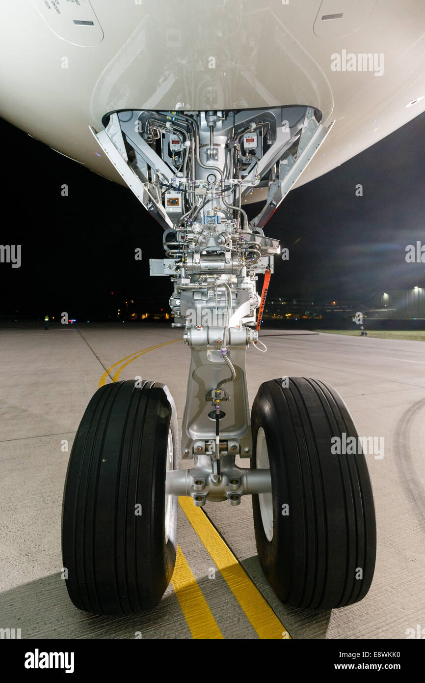Hamburg-Finkenwerder, Germany. 25th Sep, 2014. The nose gear of an ...