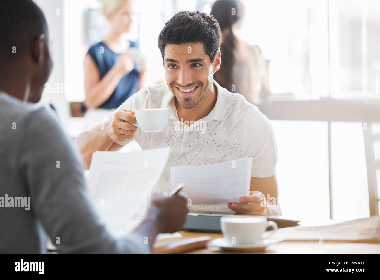 Meeting in coffee shop hi-res stock photography and images - Alamy