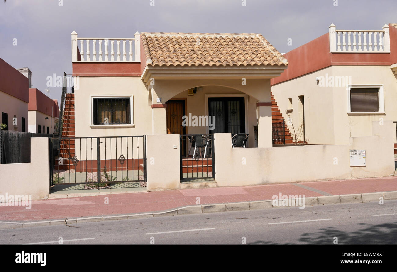 Spanish house window hi-res stock photography and images - Alamy