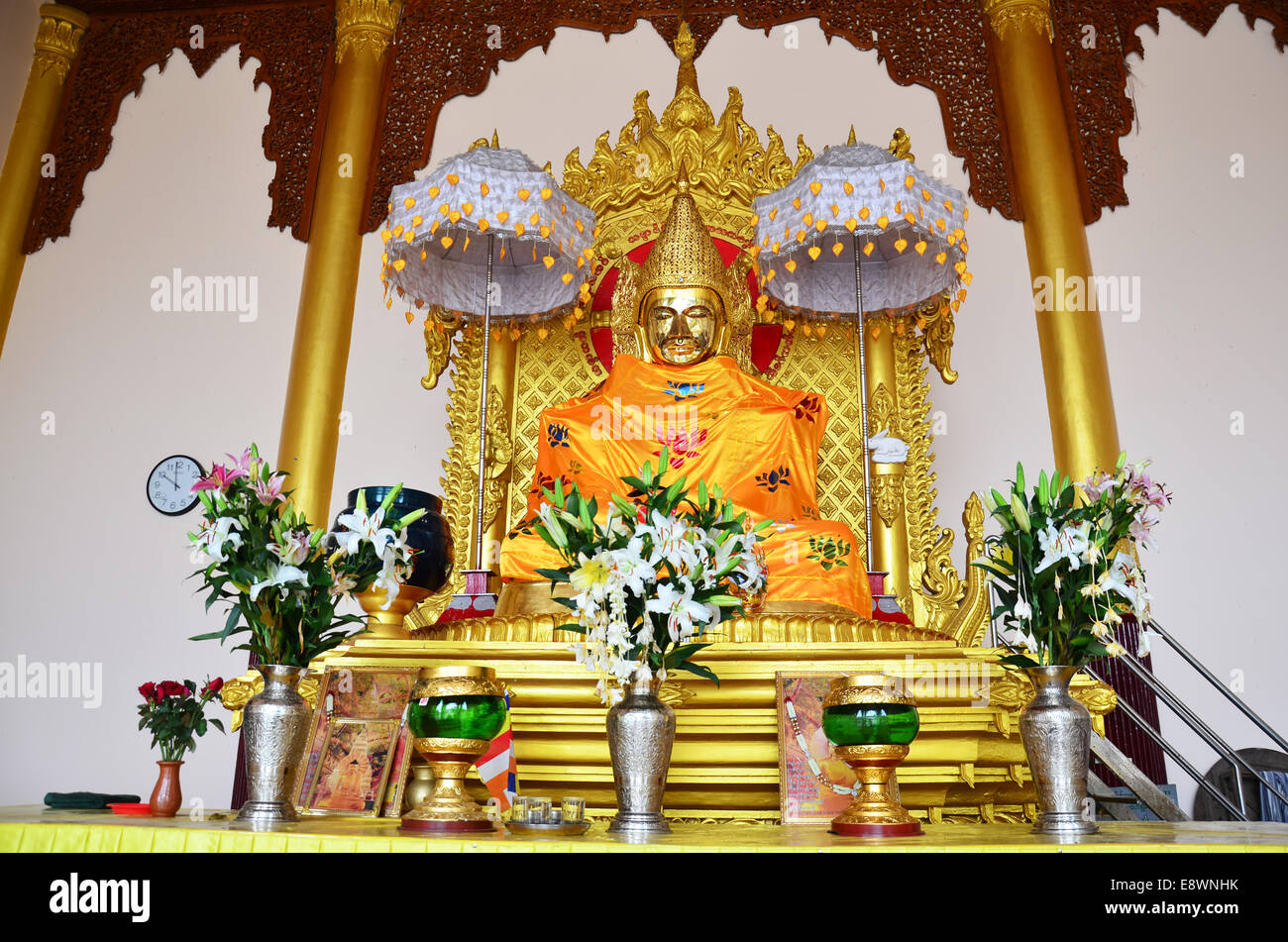 Shwedagon pagoda road hi-res stock photography and images - Alamy