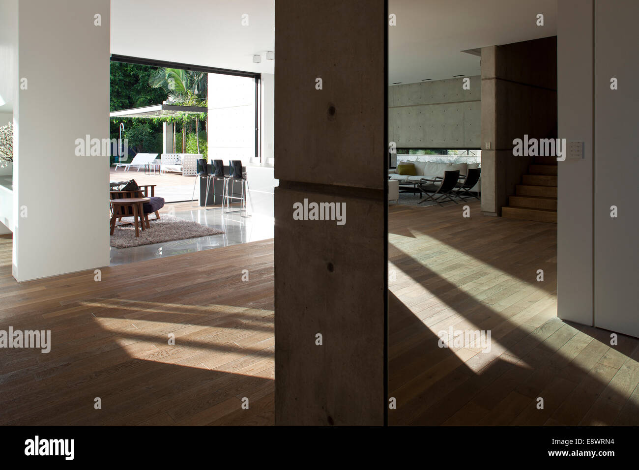 Open plan entrance hi-res stock photography and images - Alamy
