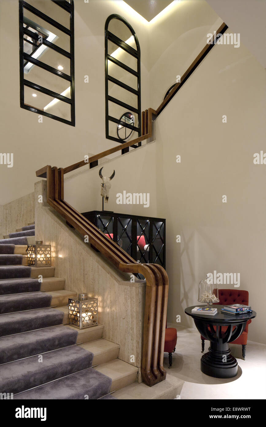 Luxury living room and entrance in a private house Stock Photo - Alamy