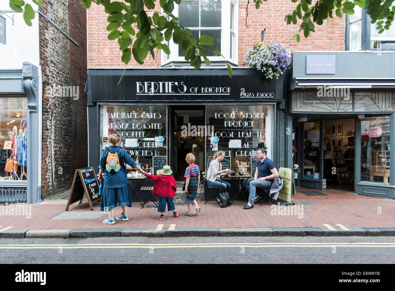 Travel / tourist images of Brighton and Hove, sussex, england, sea ...