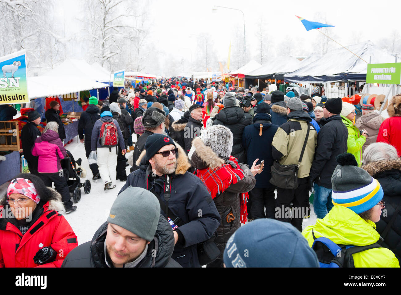 JOKKMOKK, SWEDEN Crowd at the annual Jokkmokk winter market Stock Photo ...