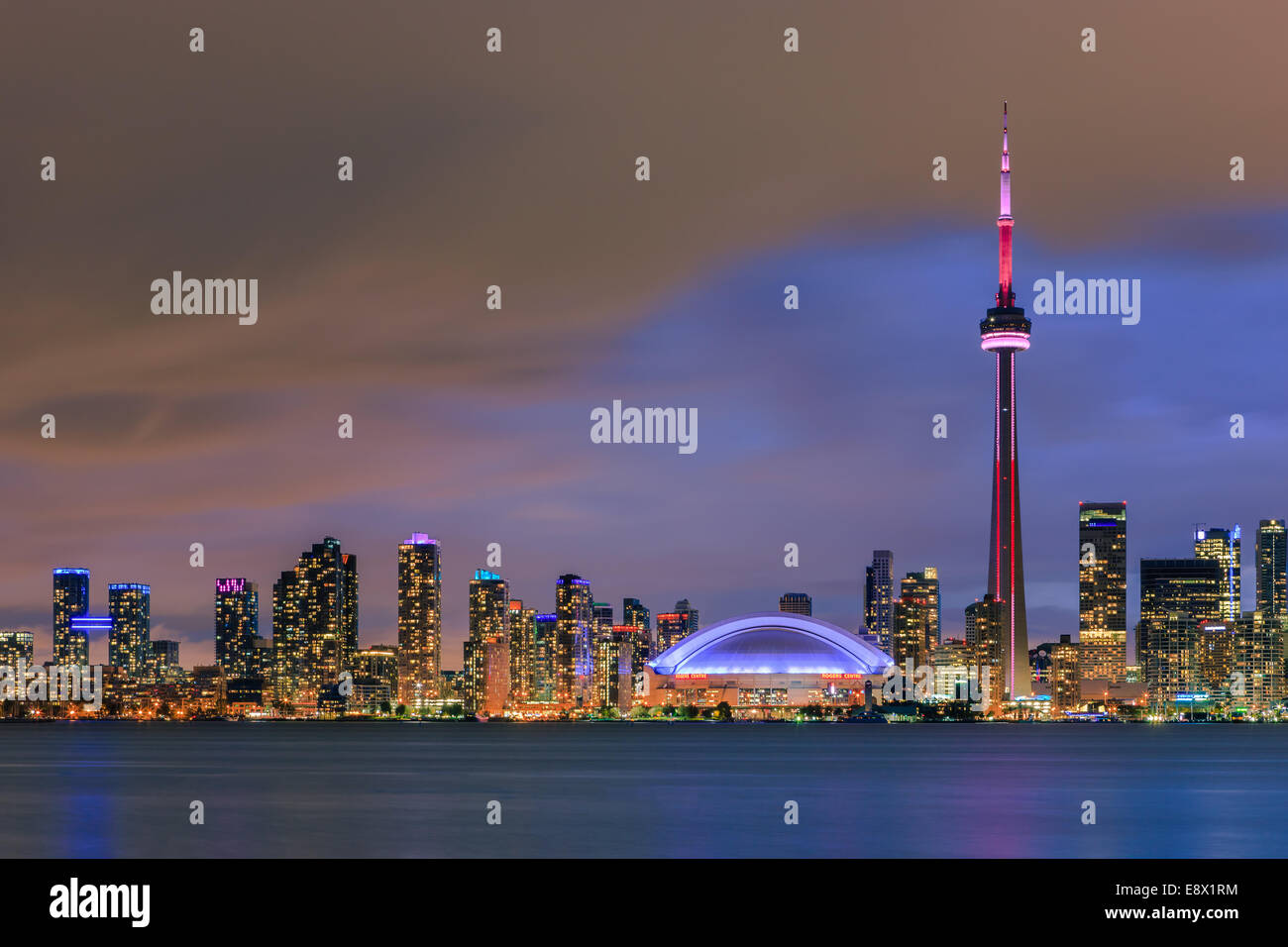 Toronto skyline hi-res stock photography and images - Alamy