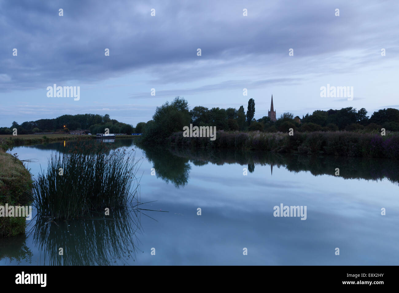 Lechlade canal hi-res stock photography and images - Alamy