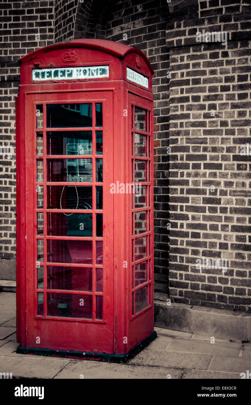 British Red telephone booth Stock Photo - Alamy
