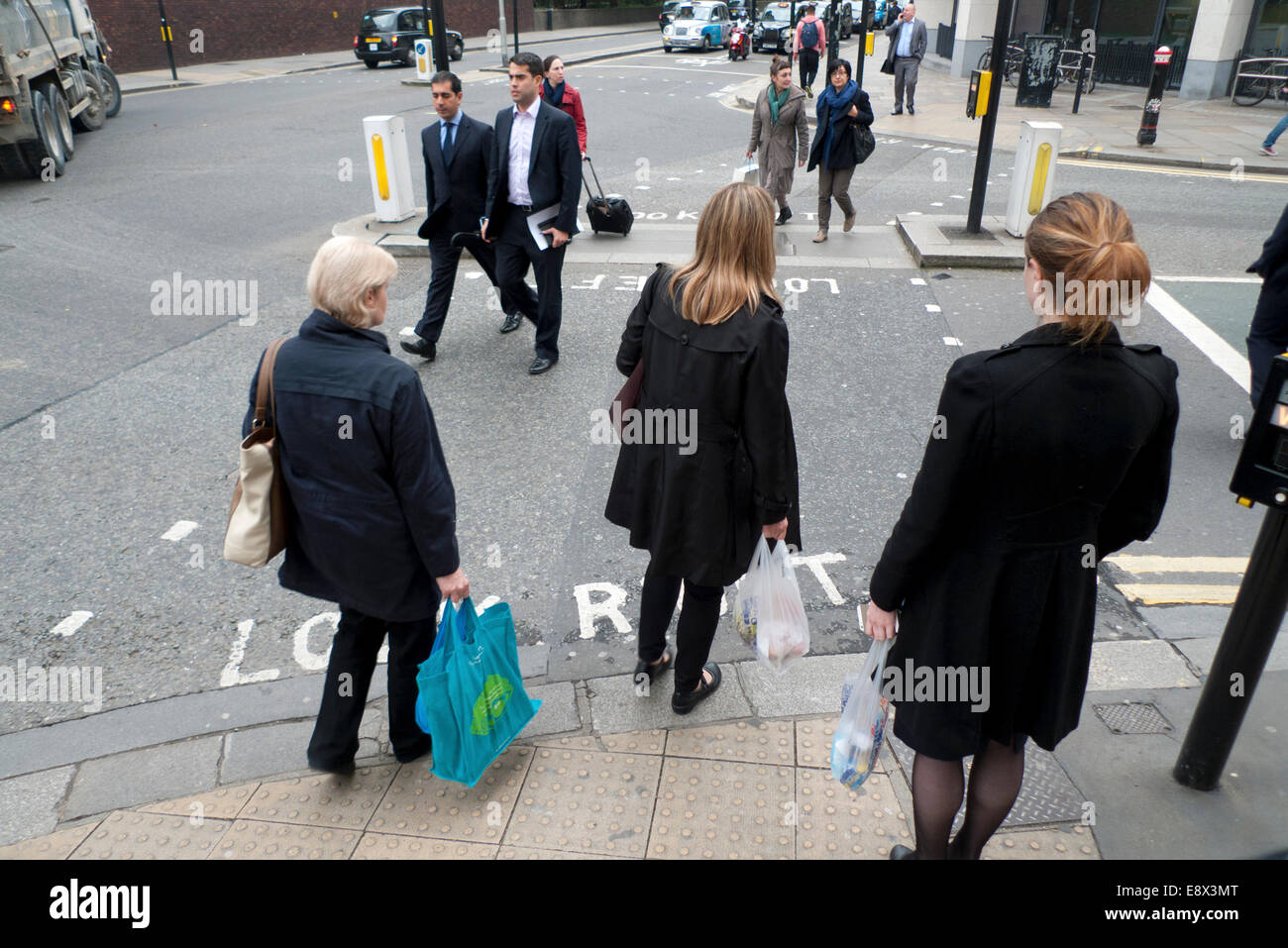 Barbican station tube sign hi-res stock photography and images - Alamy