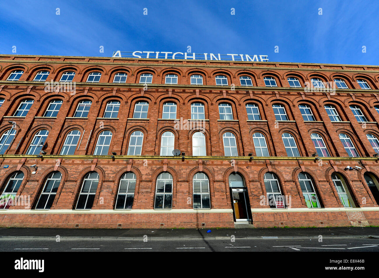 Red brick factory hi-res stock photography and images - Alamy