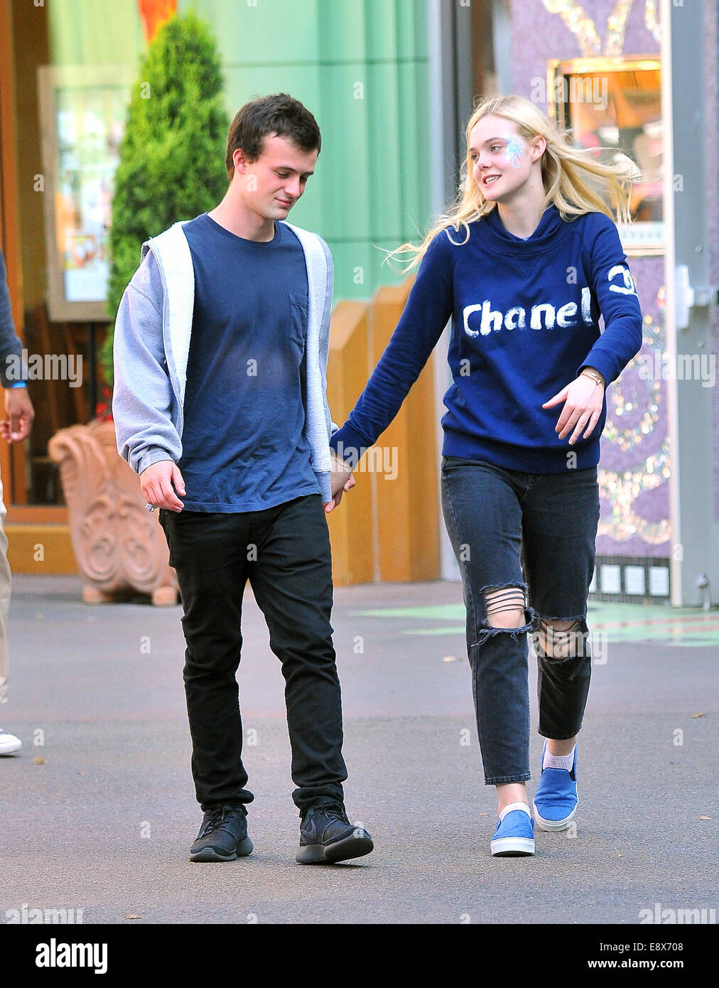 Elle Fanning 2022 Boyfriend