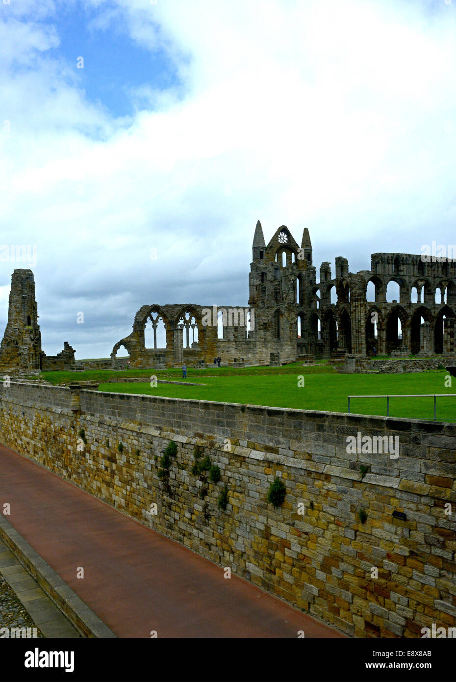 Gothic whitby abbey hi-res stock photography and images - Alamy