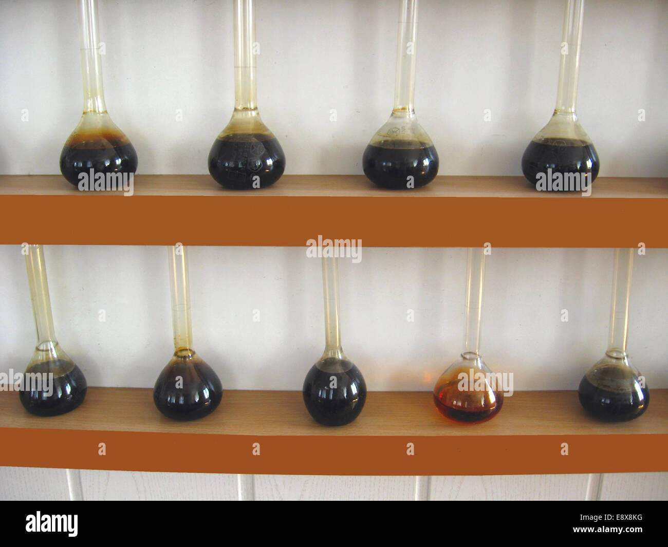 Oil slick image hi-res stock photography and images - Alamy