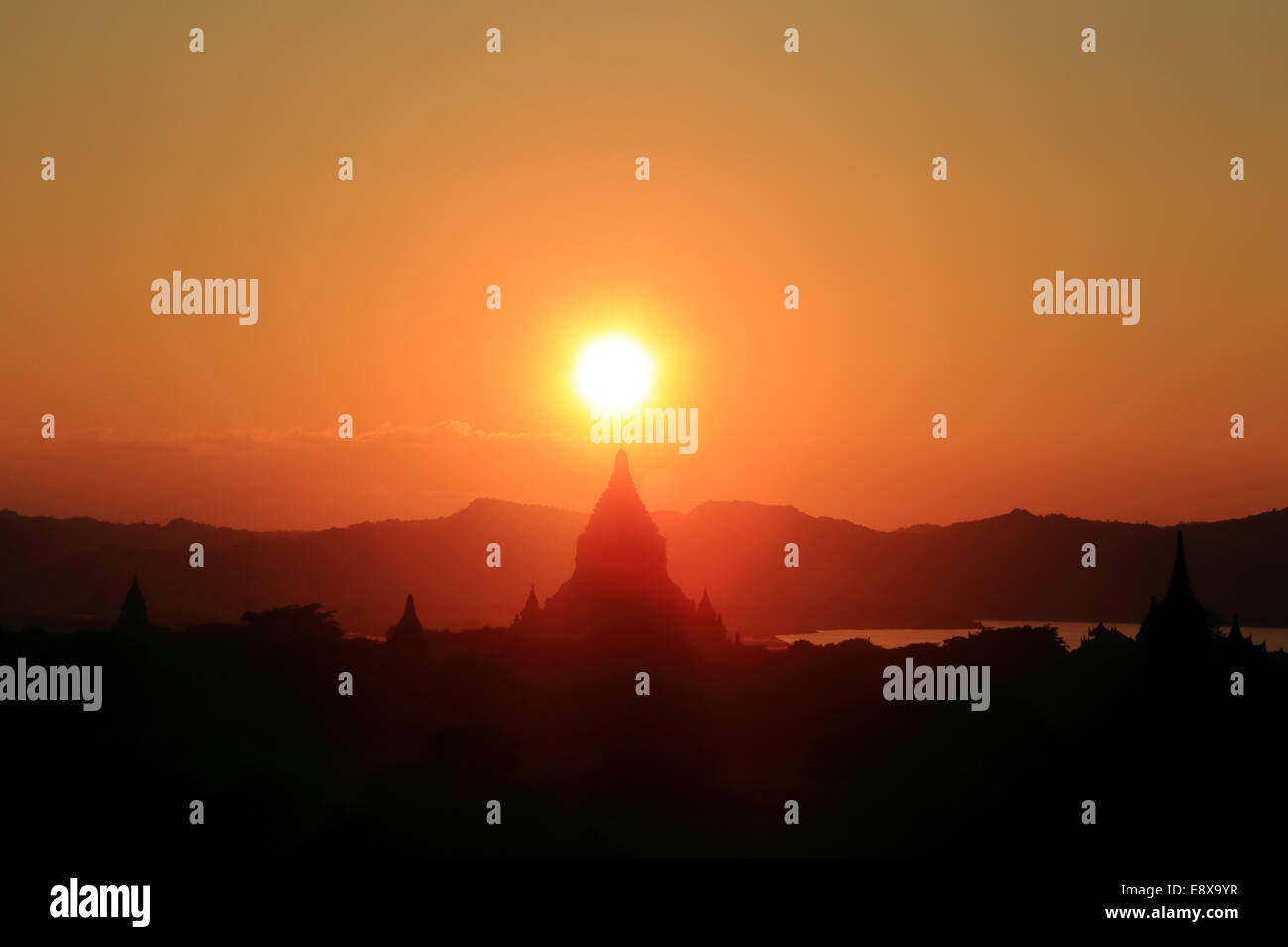 Pagodas of beautiful Bagan Stock Photo - Alamy