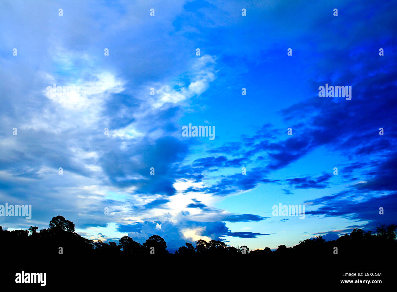 Evening dramatic sky blue storm hi-res stock photography and images - Alamy