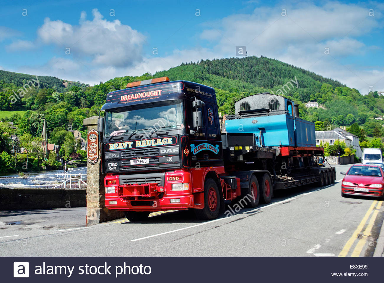 Low Loader Transportation High Resolution Stock Photography and Images ...