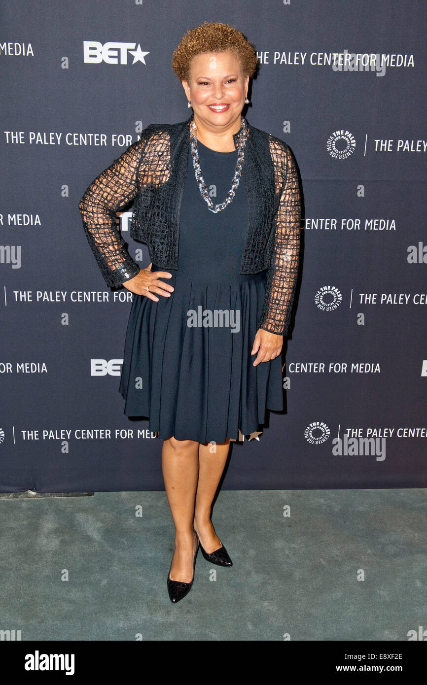 Debra Lee attends The Paley Center for Media Presents 'An Evening with ...