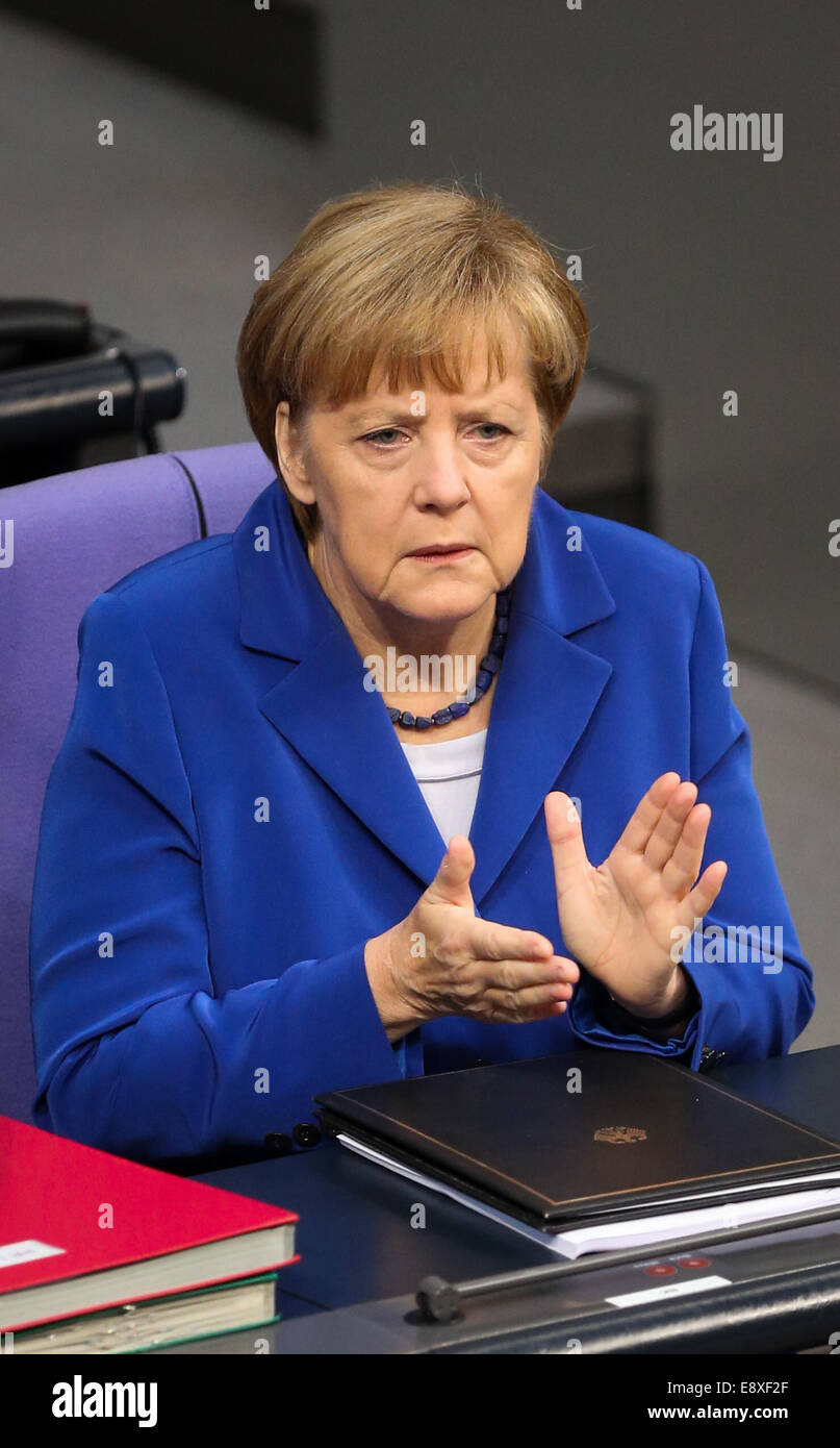 Lower house of parliament hi-res stock photography and images - Alamy