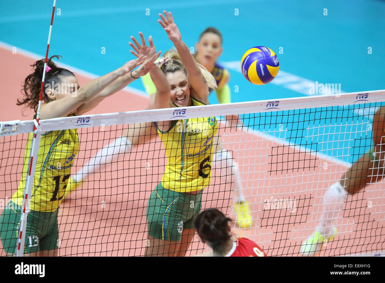 Milano, Italy. 8th Oct, 2014. (L-R) Sheilla Castro, Menezes Thaisa (BRA ...