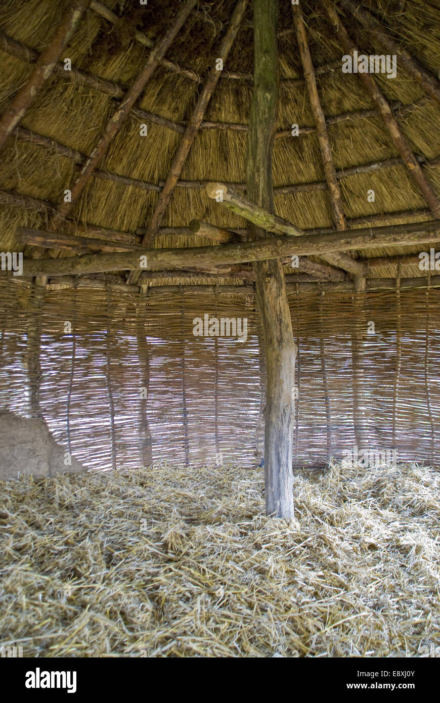 Stoneage house hi-res stock photography and images - Alamy