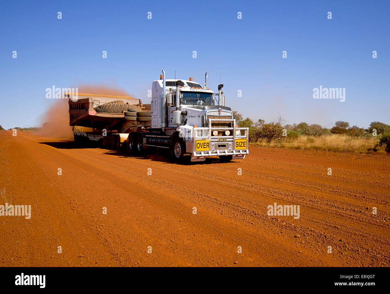 Roadtrain hi-res stock photography and images - Alamy