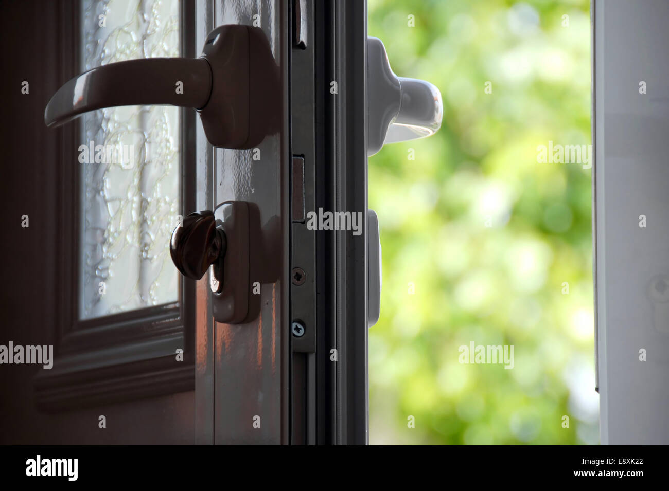 Door slit hi-res stock photography and images - Alamy