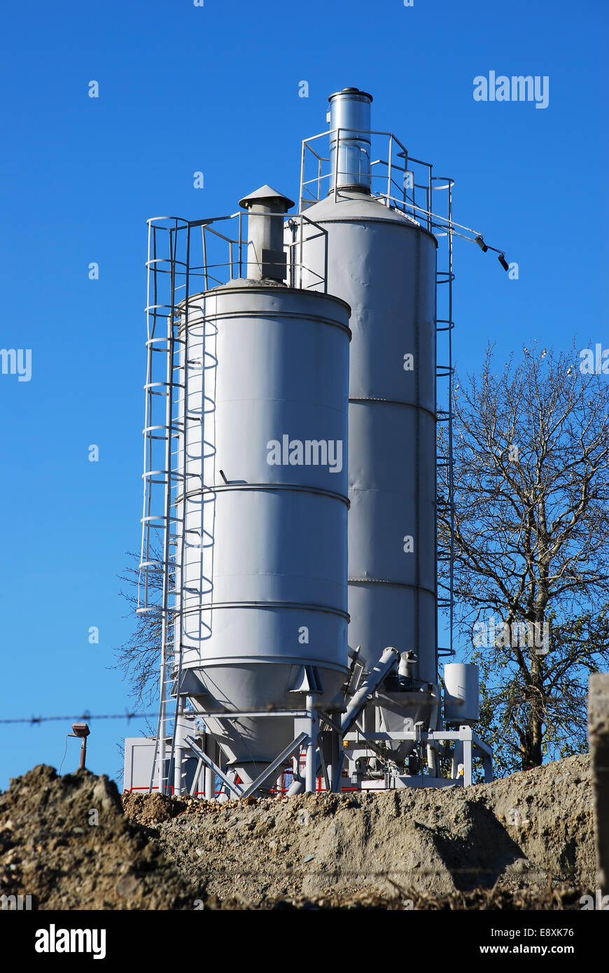 Viele silos hi-res stock photography and images - Alamy