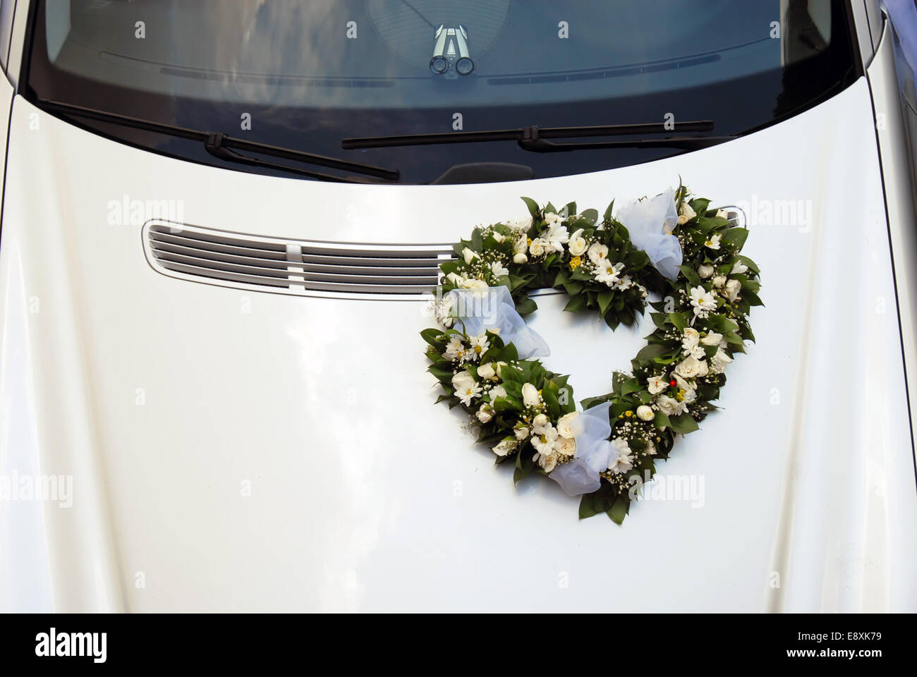 Wedding car procession hi-res stock photography and images - Alamy