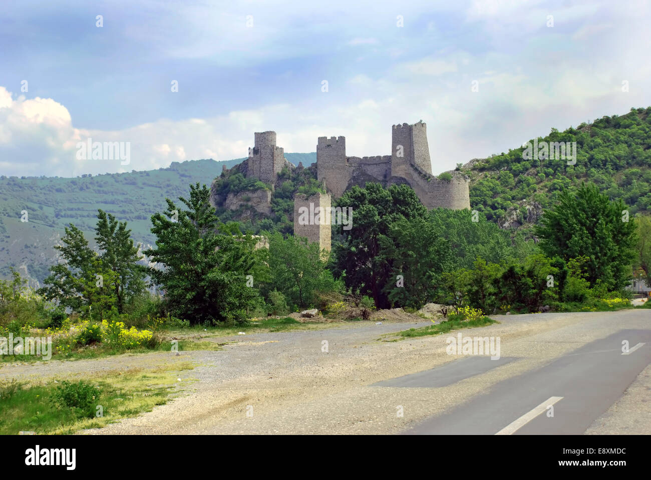 Ancient fortification hi-res stock photography and images - Alamy
