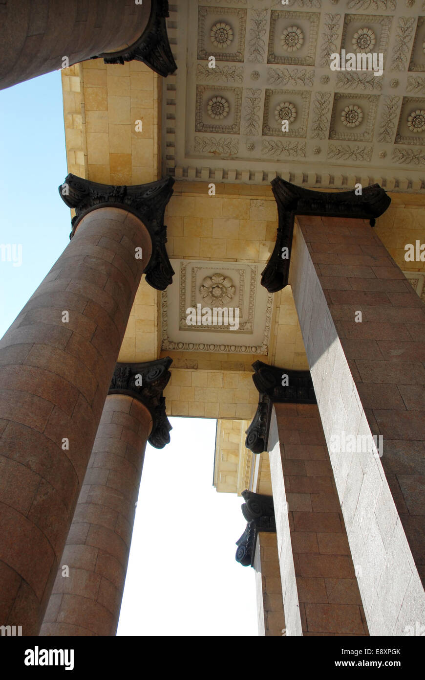 Architecture details - columns and ceiling Stock Photo - Alamy