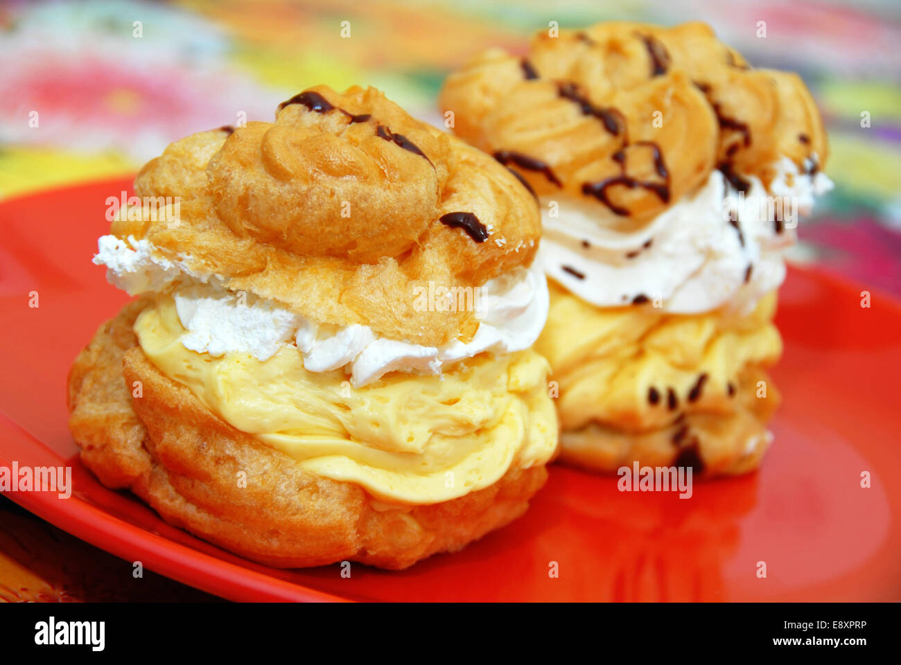 Fluffy cream filled cakes hi-res stock photography and images - Alamy